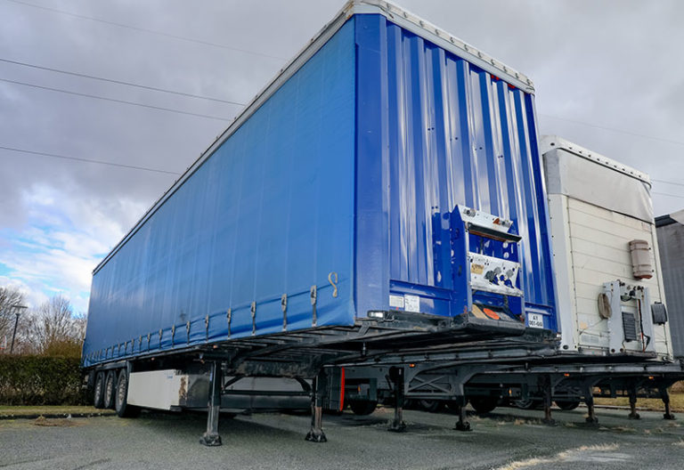 Location semi remorque occasion Krone à Clermont Ferrand | Remorques Expert